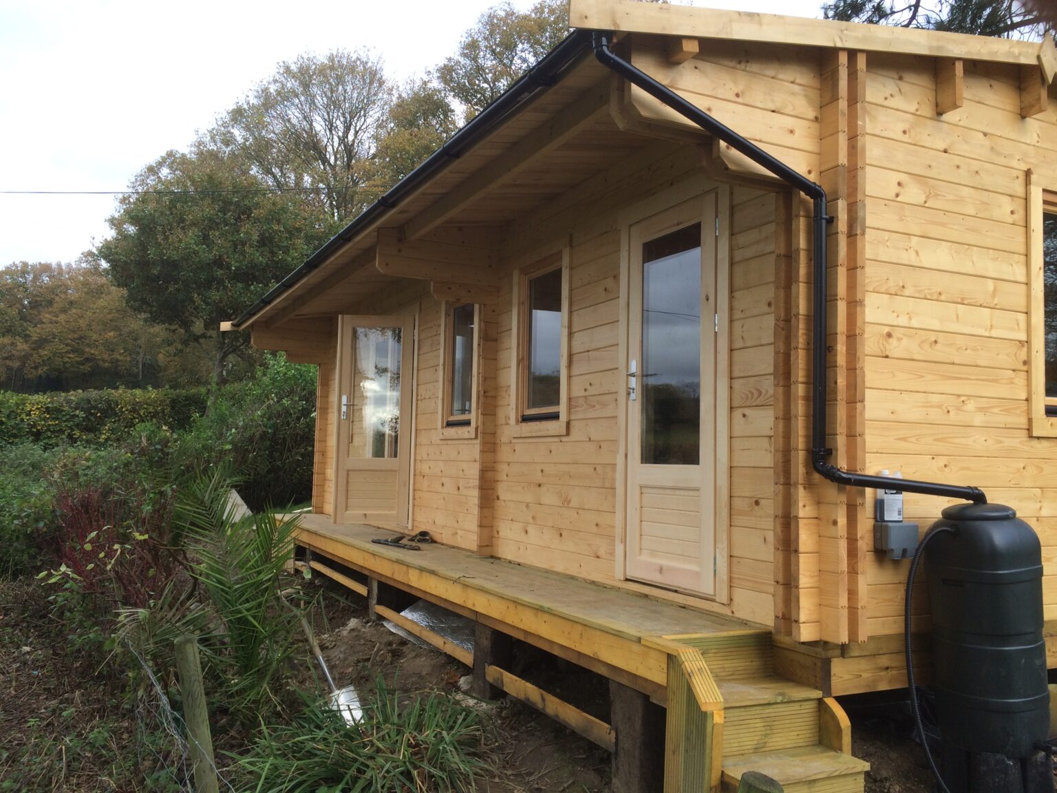 Log Cabins - Barn Sheds & Workshops